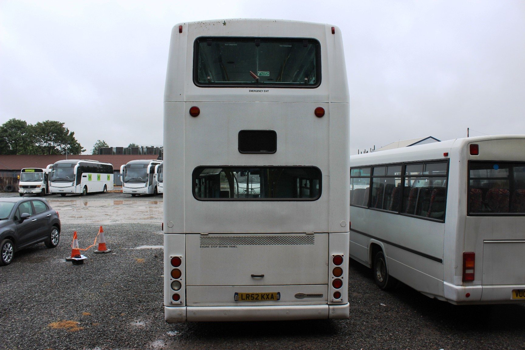 03 DENNIS TRIDENT PLAXTON PRESIDENT 73 STS - Hills Coaches