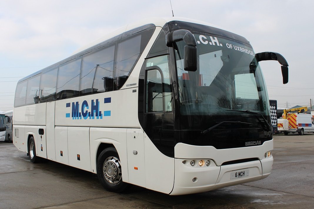 2011 NEOPLAN TOURLINER 49 SEAT EXEC - Hills Coaches