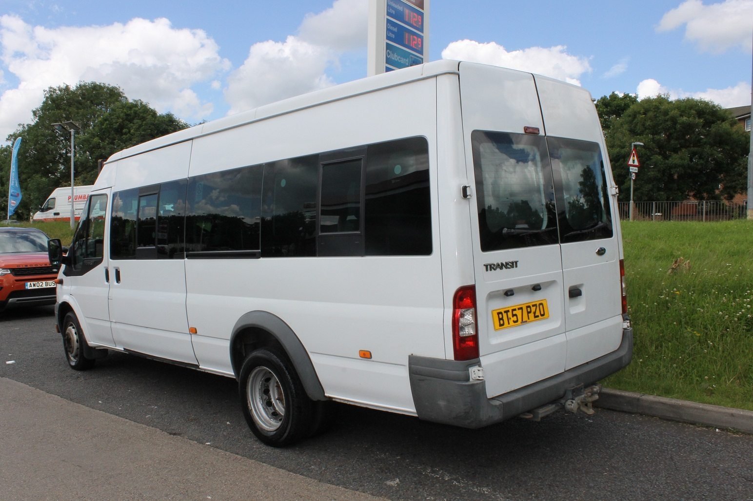 2007 FORD TRANSIT 100 16 SEAT - Hills Coaches