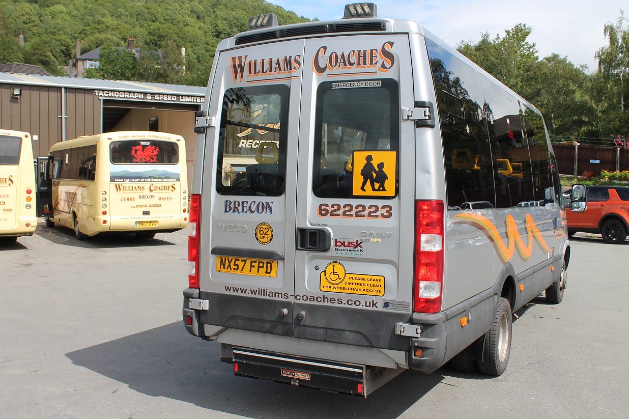 2007 IVECO DAILY 15 SEATS + WHEELCHAIR LIFT - Hills Coaches