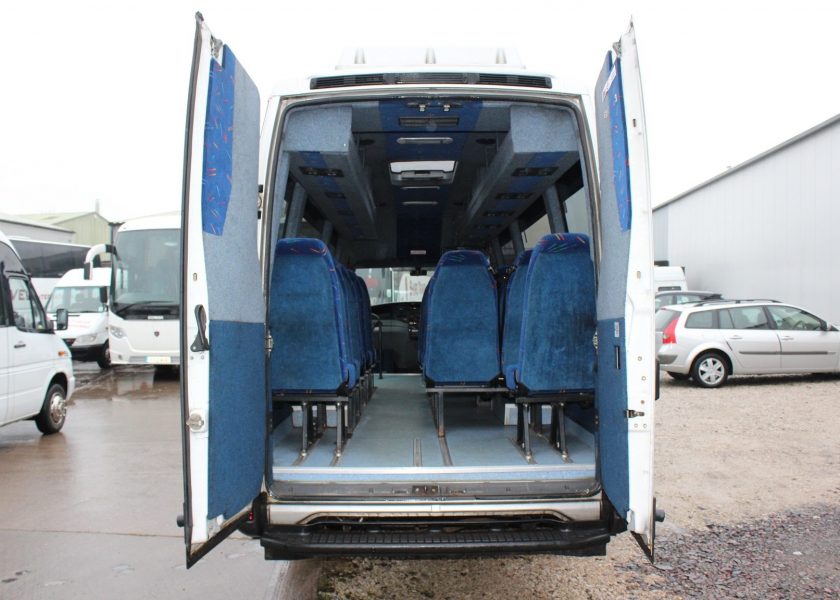 08 IVECO DAILY 45 C 15 16 SEAT - Hills Coaches