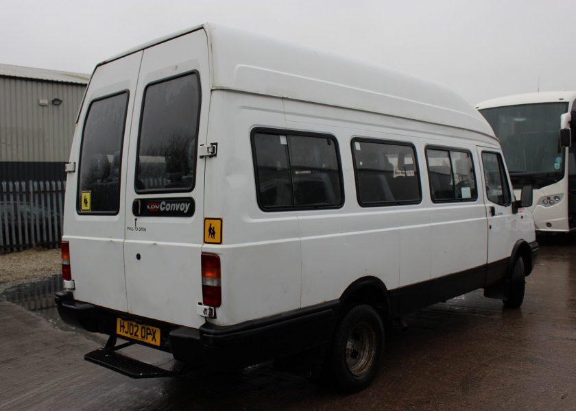 02 LDV CONVOY 400 16 SEATS - Hills Coaches