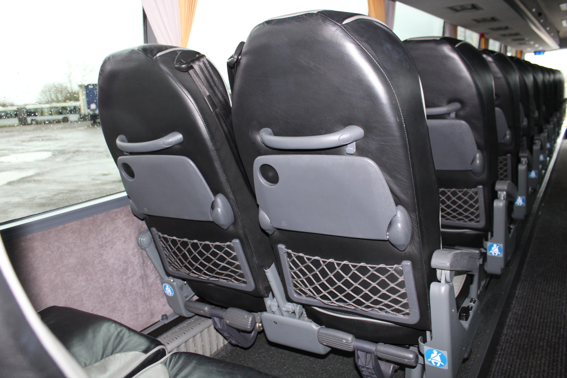 08 VAN HOOL ASTRON T916 53 SEATS - Hills Coaches