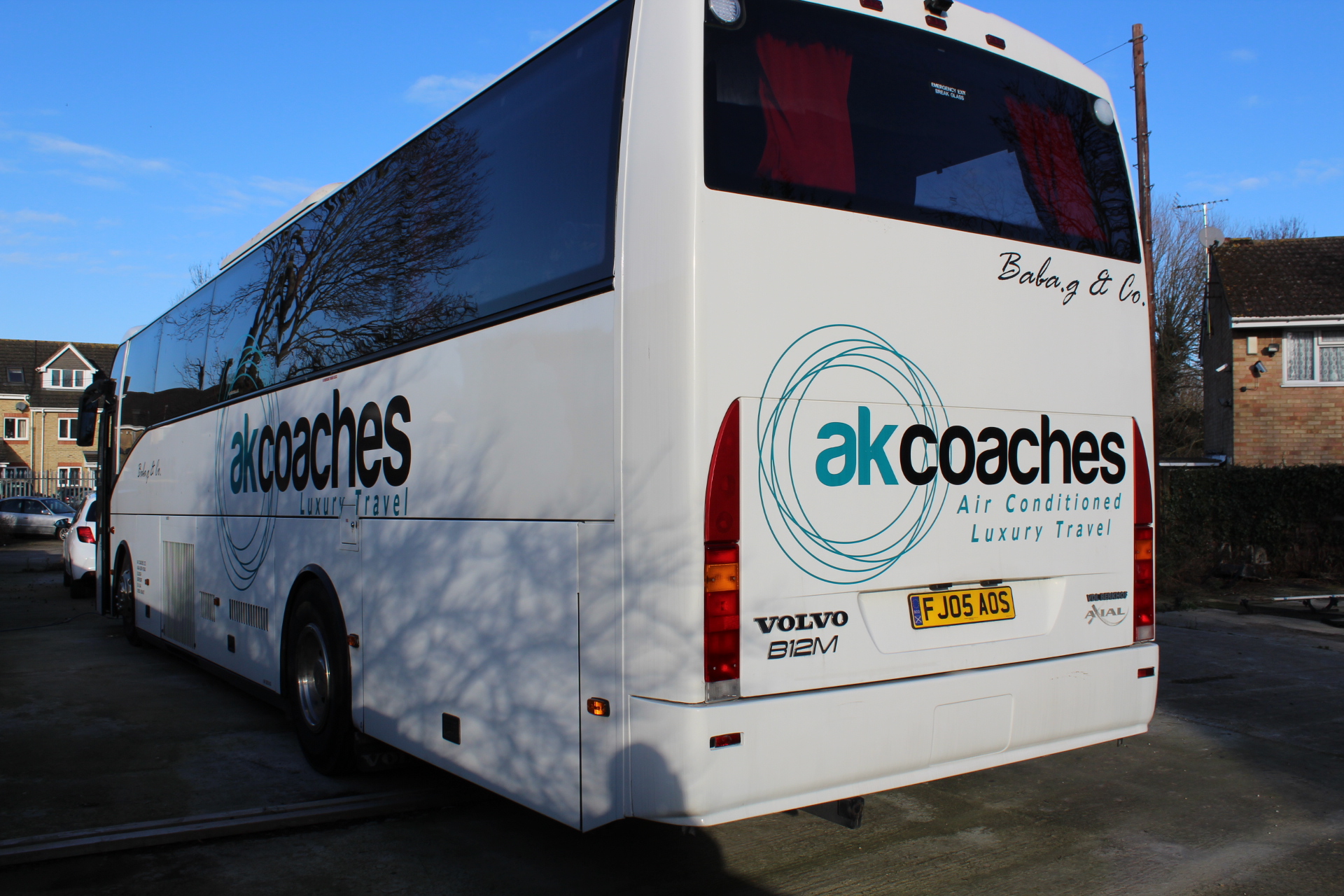 2005 VOLVO B12M BERKHOF AXIAL 50 49 SEATS - Hills Coaches