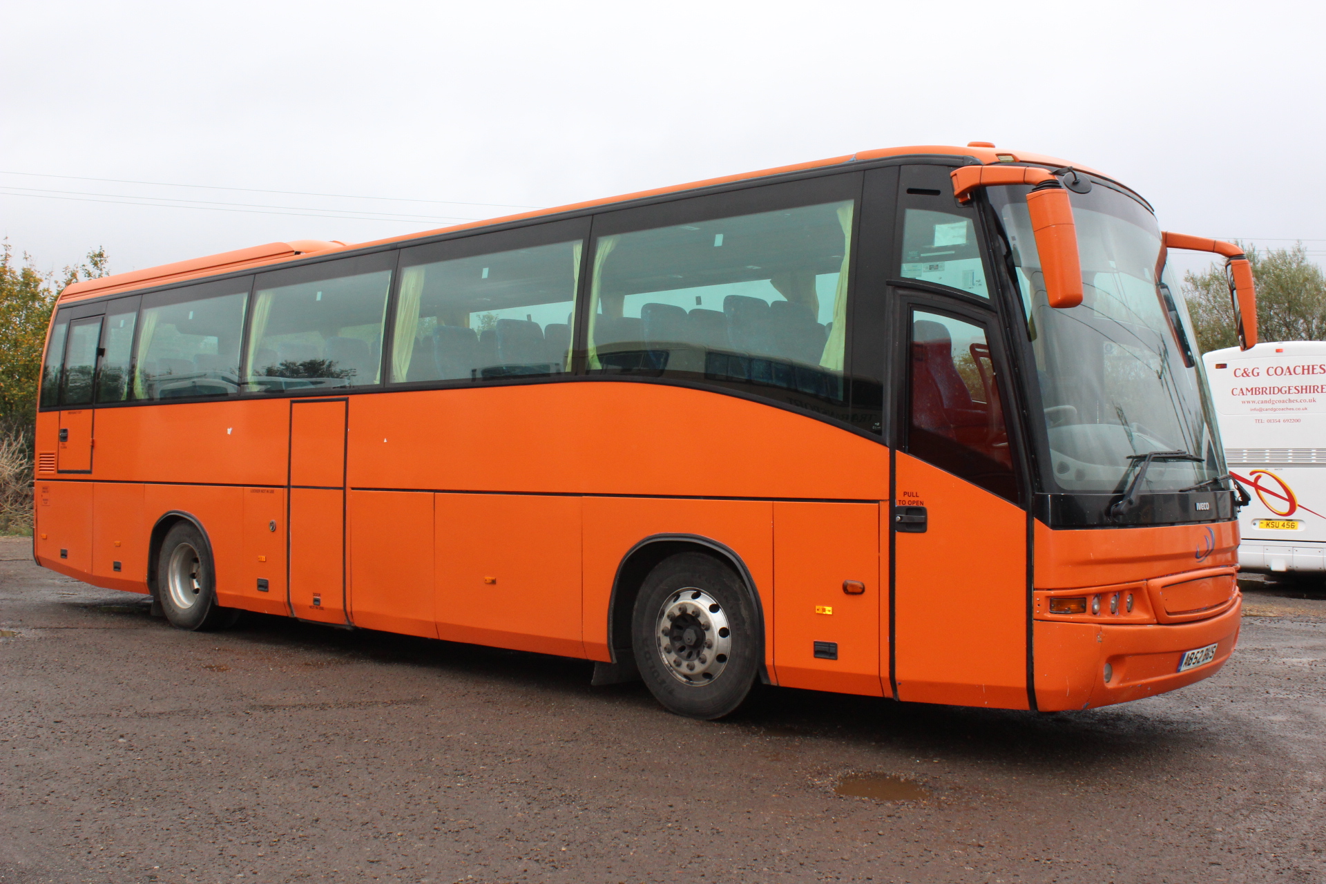 02 IVECO EURORIDER BEULAS STERGO 57 SEATS - Hills Coaches