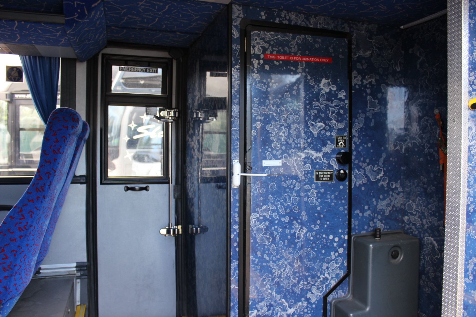 07 NEOPLAN N122 SKYLINER 87 SEATS - Hills Coaches