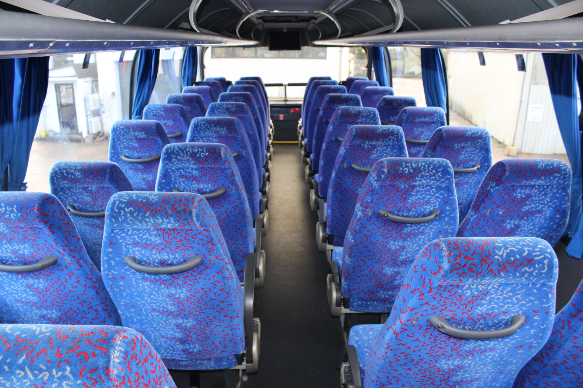 07 NEOPLAN N122 SKYLINER 87 SEATS - Hills Coaches