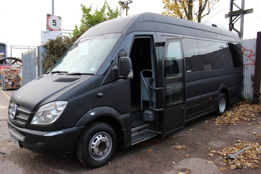 08 MERCEDES-BENZ SPRINTER 16 SEATS - Hills Coaches