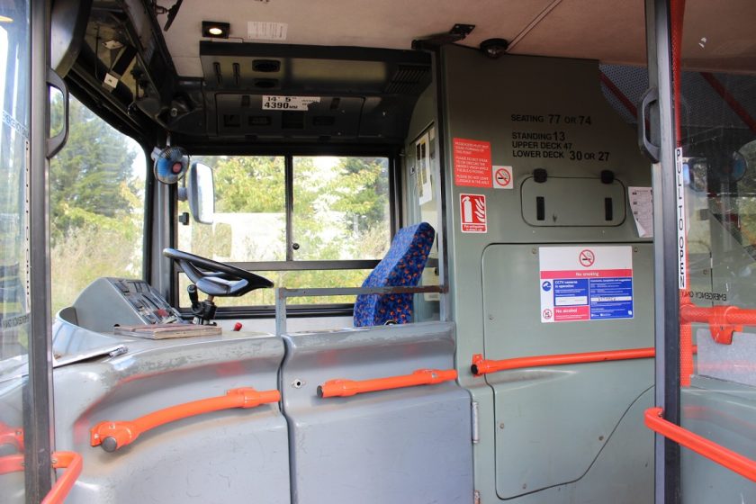 2000 DENNIS TRIDENT ALEXANDER ALX 400 - Hills Coaches