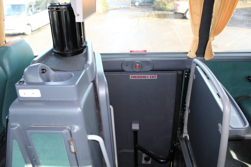 09 BOVA MAGIQ TRI-AXLE 53 RECLINER EXEC - Hills Coaches