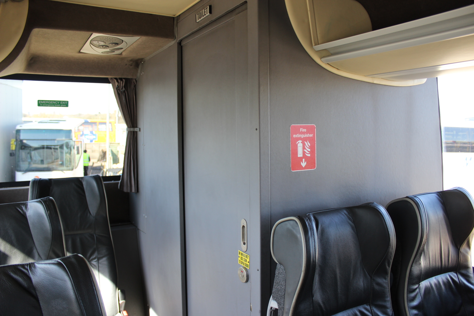 2012 VOLVO B9R CAETANO LEVANTE 48 SEATS - Hills Coaches