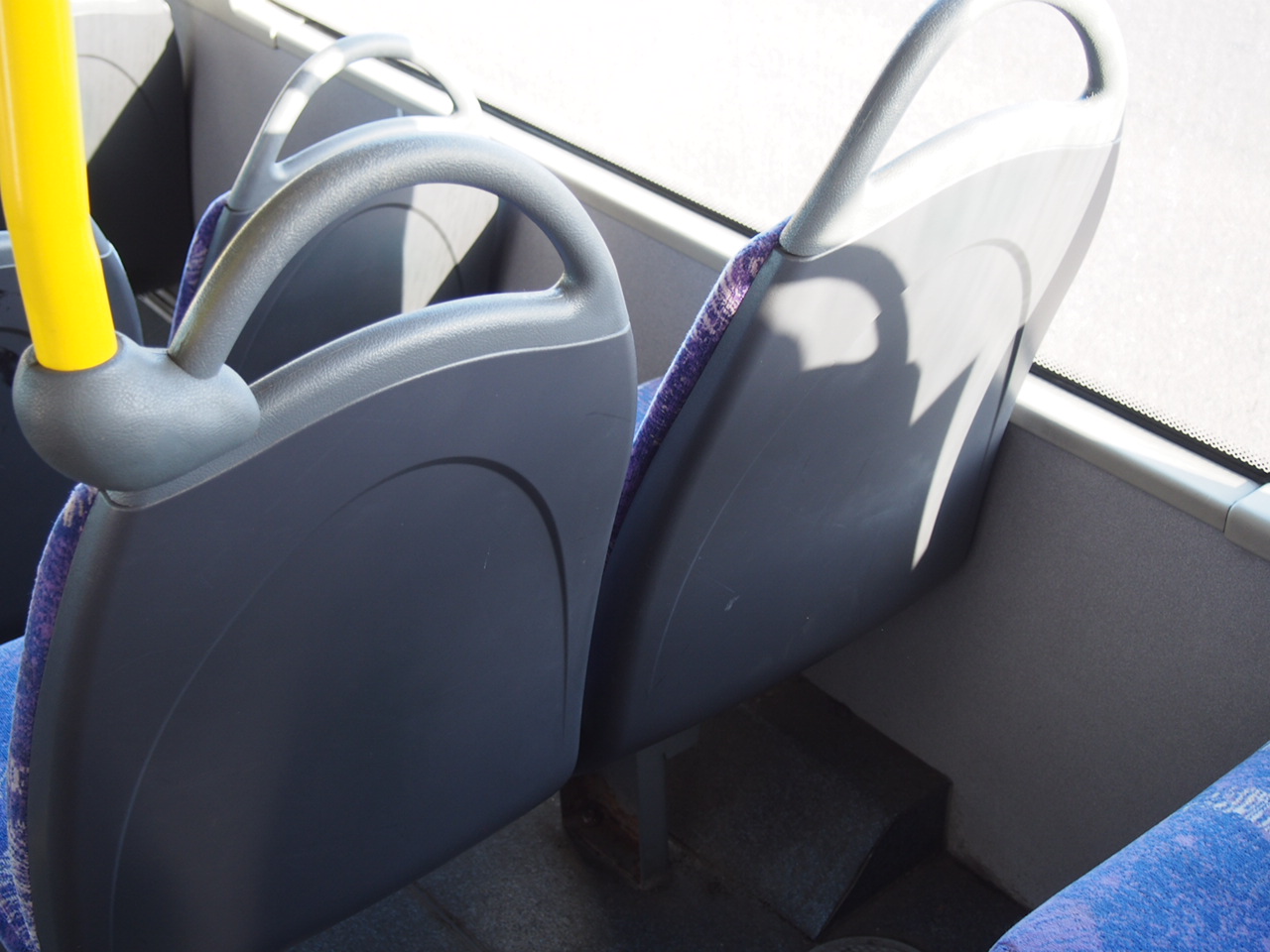 08 VOLVO B7RLE OPTARE ESTEEM 43 SEATS - Hills Coaches