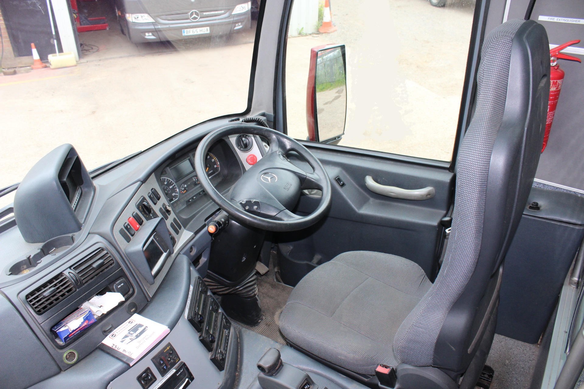 2014 MERCEDES UNVI TOURING 41 SEATS - Hills Coaches