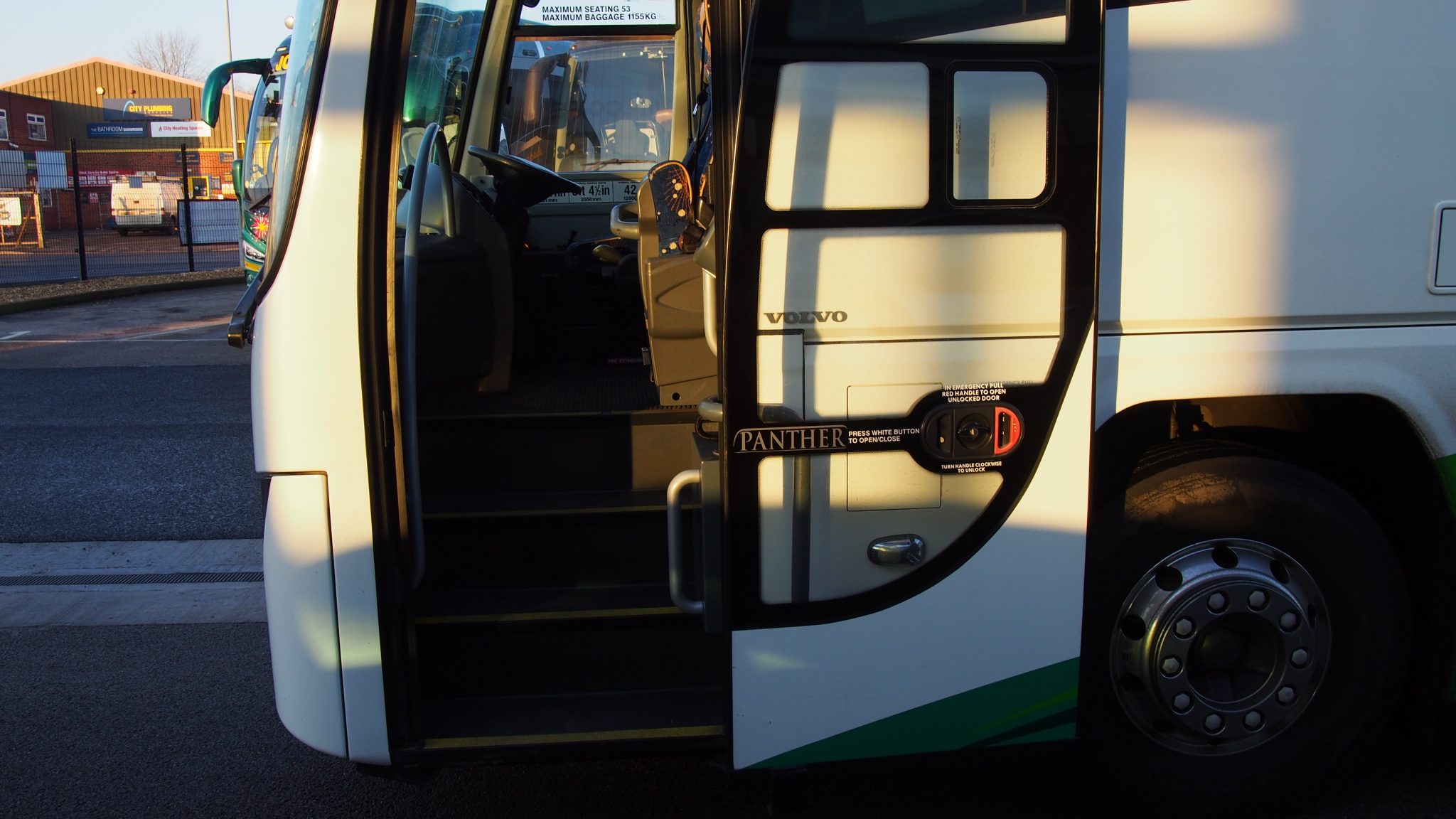 2013 VOLVO B9R PLAXTON PANTHER 2 - Hills Coaches