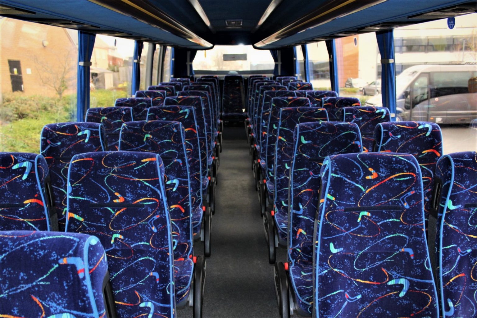 2005 MERCEDES-BENZ UNVI CIMO-II TOURING 41 SEATS - Hills Coaches