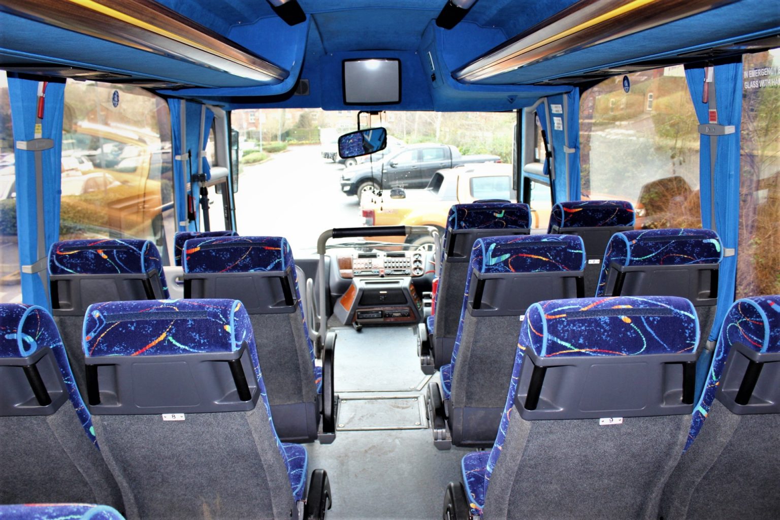 2005 MERCEDES-BENZ UNVI CIMO-II TOURING 41 SEATS - Hills Coaches