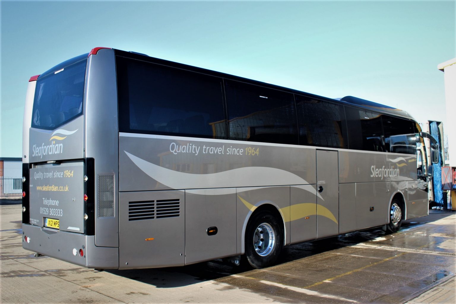 2009 VOLVO B12B JONCKHEERE JHV 37 SEAT TEAM COACH - Hills Coaches