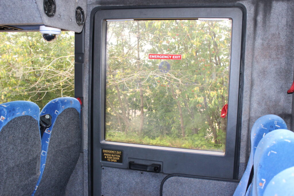 2001 DENNIS JAVELIN PLAXTON PRIMA 70 SEATS - Hills Coaches