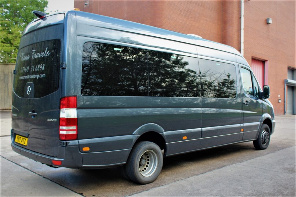 2017 MERCEDES-BENZ 516 CDi SPRINTER 16 SEAT EURO 6 - Hills Coaches