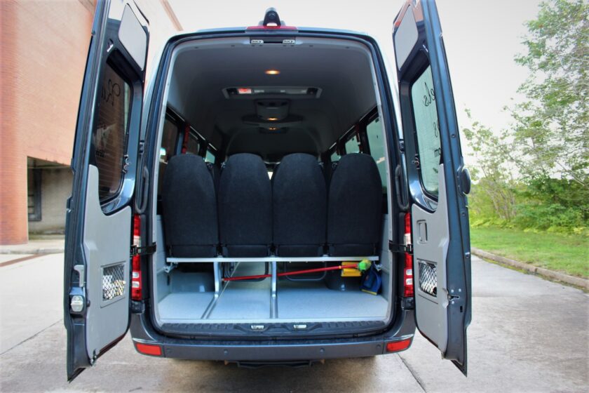 2017 MERCEDES-BENZ 516 CDi SPRINTER 16 SEAT EURO 6 - Hills Coaches