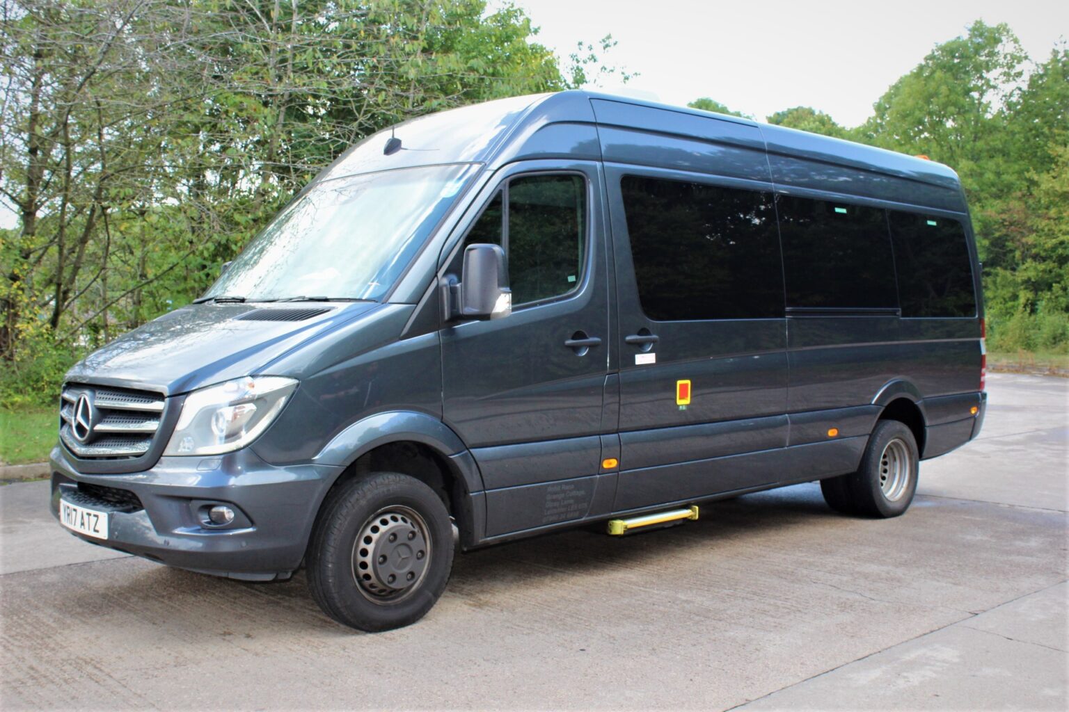 2017 MERCEDES-BENZ 516 CDi SPRINTER 16 SEAT EURO 6 - Hills Coaches
