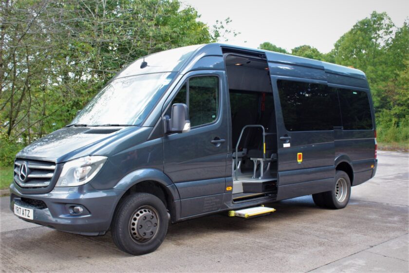2017 MERCEDES-BENZ 516 CDi SPRINTER 16 SEAT EURO 6 - Hills Coaches
