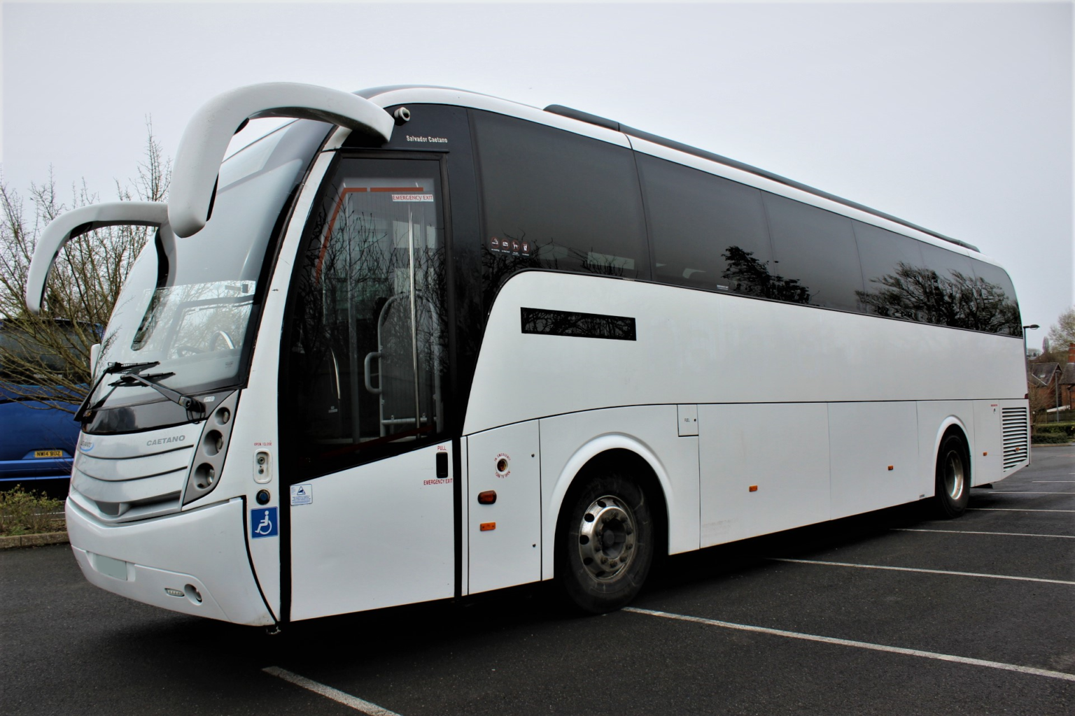2013 VOLVO B9R CAETANO LEVANTE 48 SEAT EURO 5 - Hills Coaches