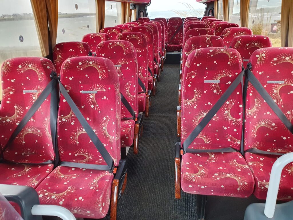 2009 MERCEDES 814 PLAXTON CHEETAH 33 SEAT - Hills Coaches