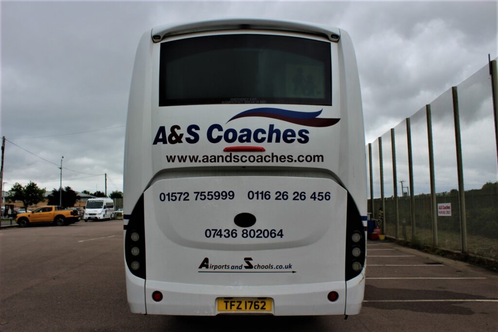 2014 MERCEDES UNVI TOURING 41 SEAT EURO 6 - Hills Coaches