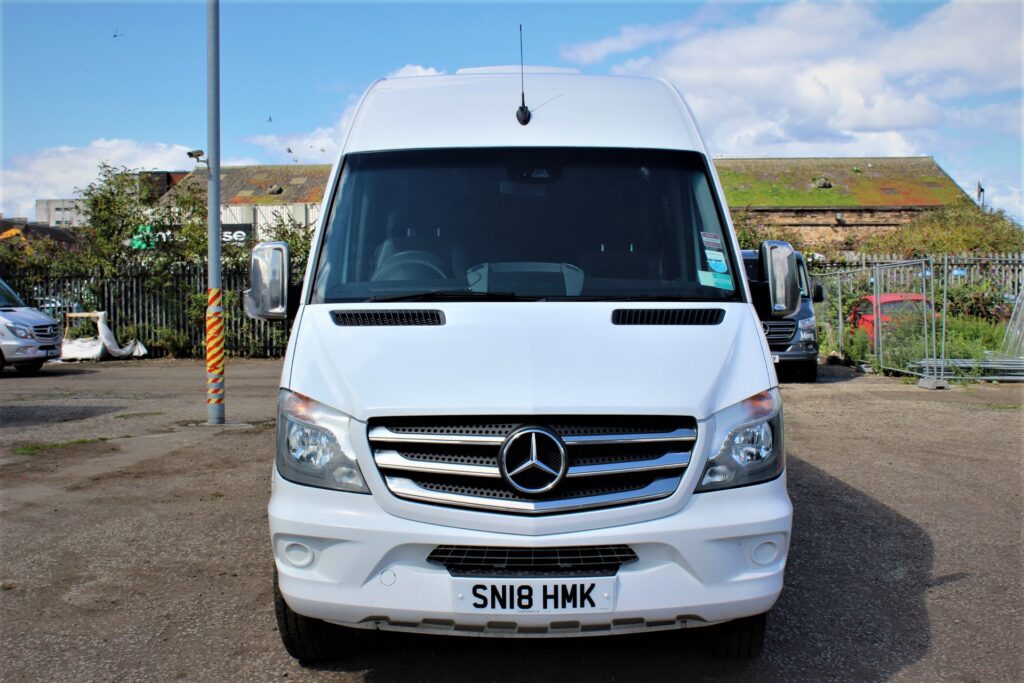 2018 MERCEDES 516 CDI SPRINTER 16 SEAT EURO 6 - Hills Coaches