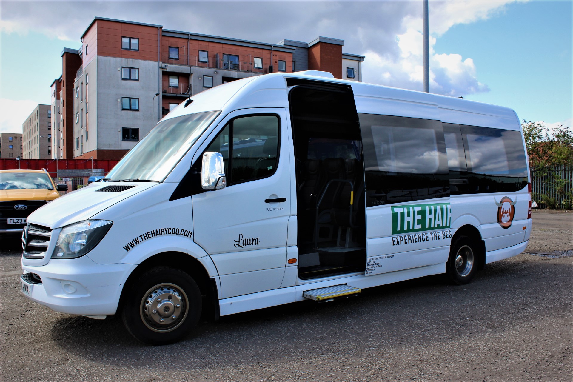 2018 MERCEDES 516 CDI SPRINTER 16 SEAT EURO 6 - Hills Coaches