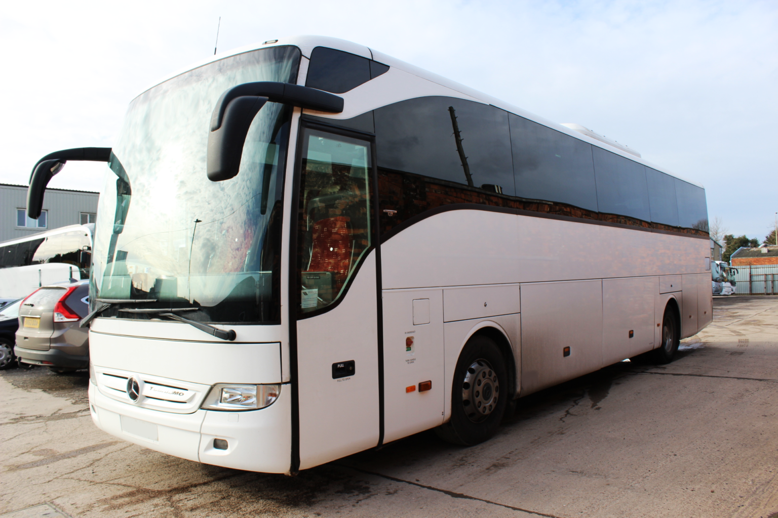 2017 MERCEDES-BENZ TOURISMO 48 SEAT EXEC EURO 6 - Hills Coaches