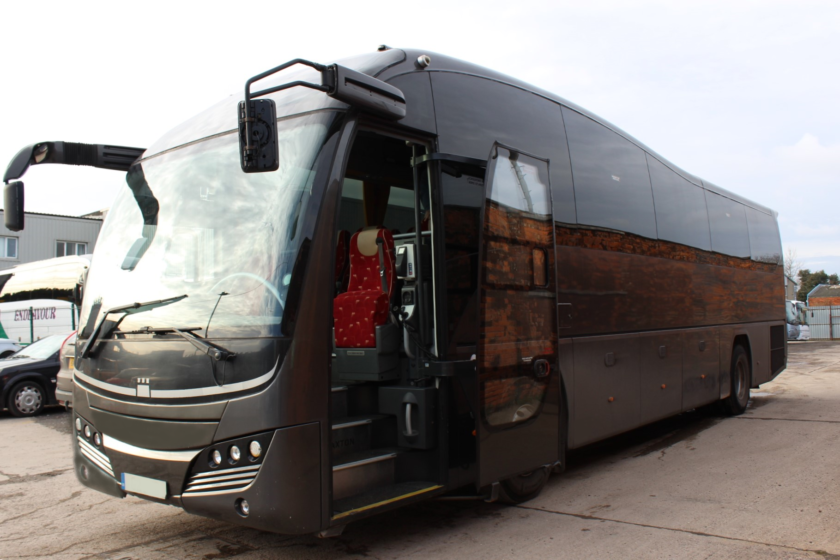 2012 VOLVO B9R PLAXTON ELITE 49 SEAT EXEC EURO 5 - Hills Coaches