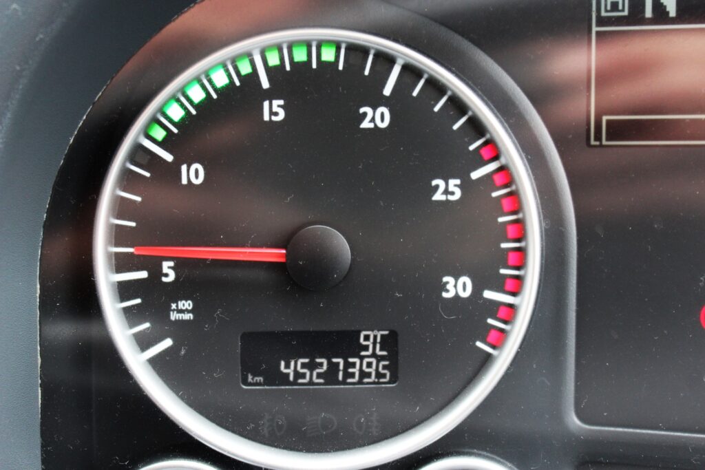 2016 BEULAS MYTHOS 59 SEAT EXEC EURO 6 - Hills Coaches