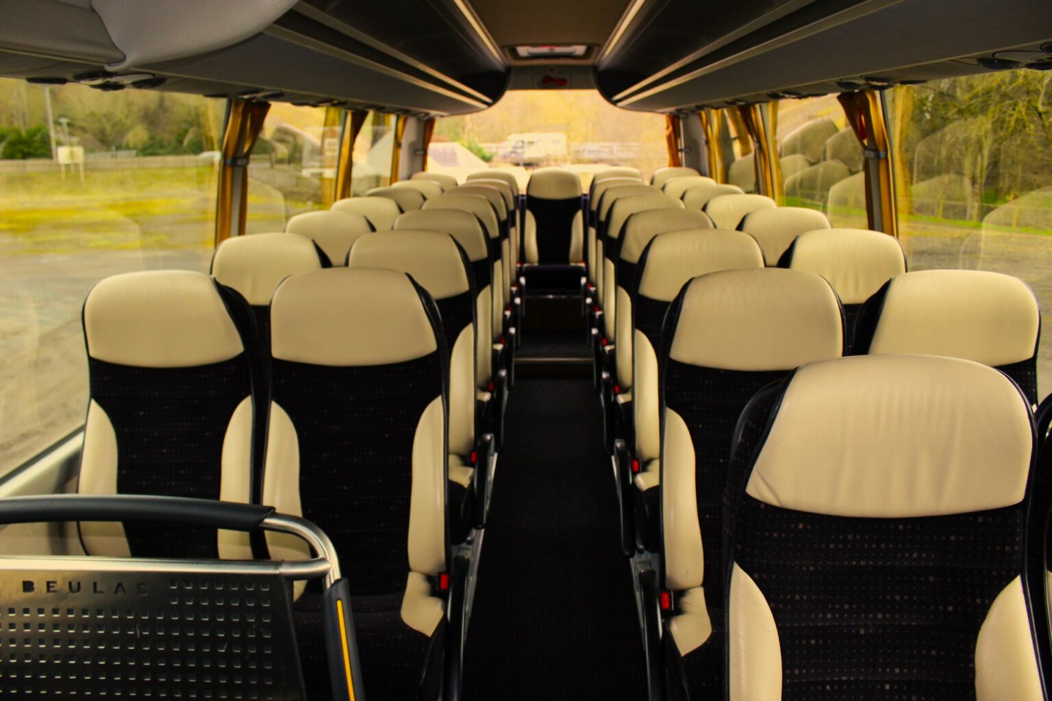 2016 BEULAS MYTHOS 59 SEAT EXEC EURO 6 - Hills Coaches