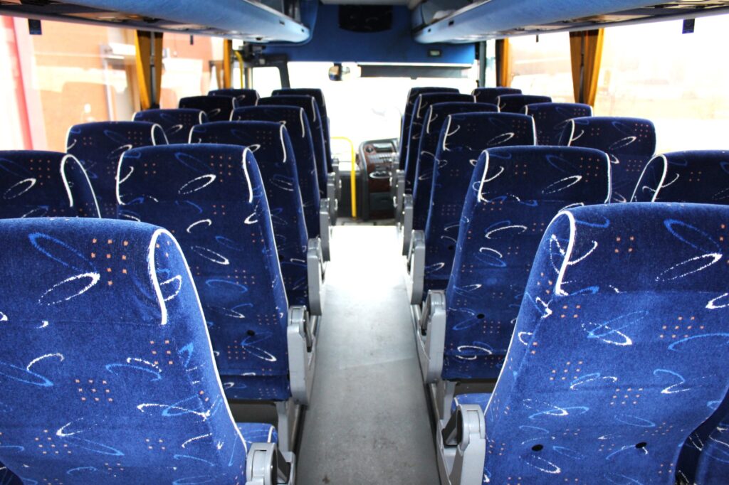 2006 VOLVO B7R PLAXTON PROFILE 57 SEAT - Hills Coaches