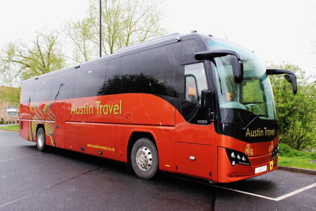 2015 VOLVO B11R PLAXTON PANTHER 53 SEAT EURO 5 - Hills Coaches