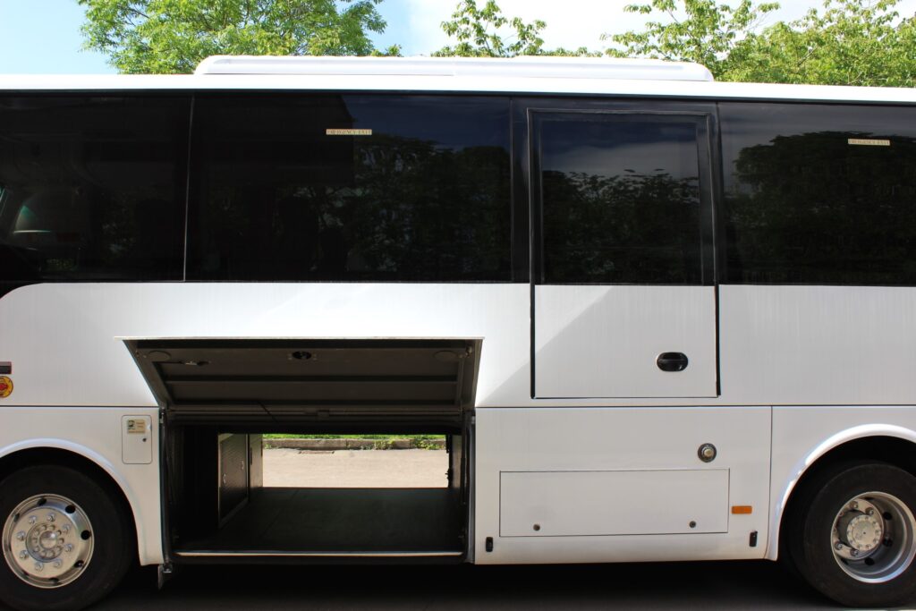 2018 YUTONG TC9 33/35 SEAT EURO 6 - Hills Coaches