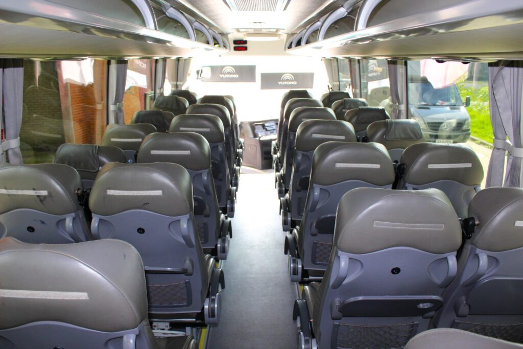 2018 YUTONG TC9 34 SEAT EURO 6 - Hills Coaches