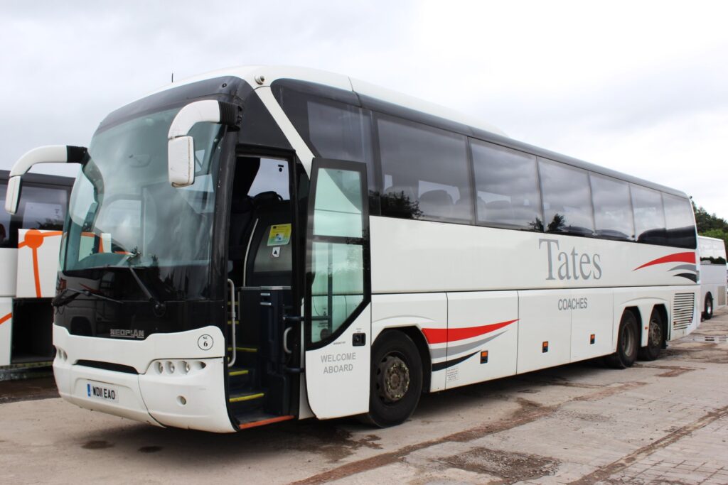 2011 NEOPLAN TOURLINER N2216/3 SHDL 61 SEAT ULEZ COMPLIANT - Hills Coaches