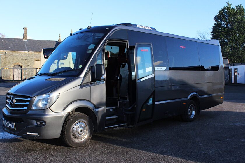 2017 MERCEDES SPRINTER 517 NOONE TURAS 500 16 SEAT EURO 6 - Hills Coaches