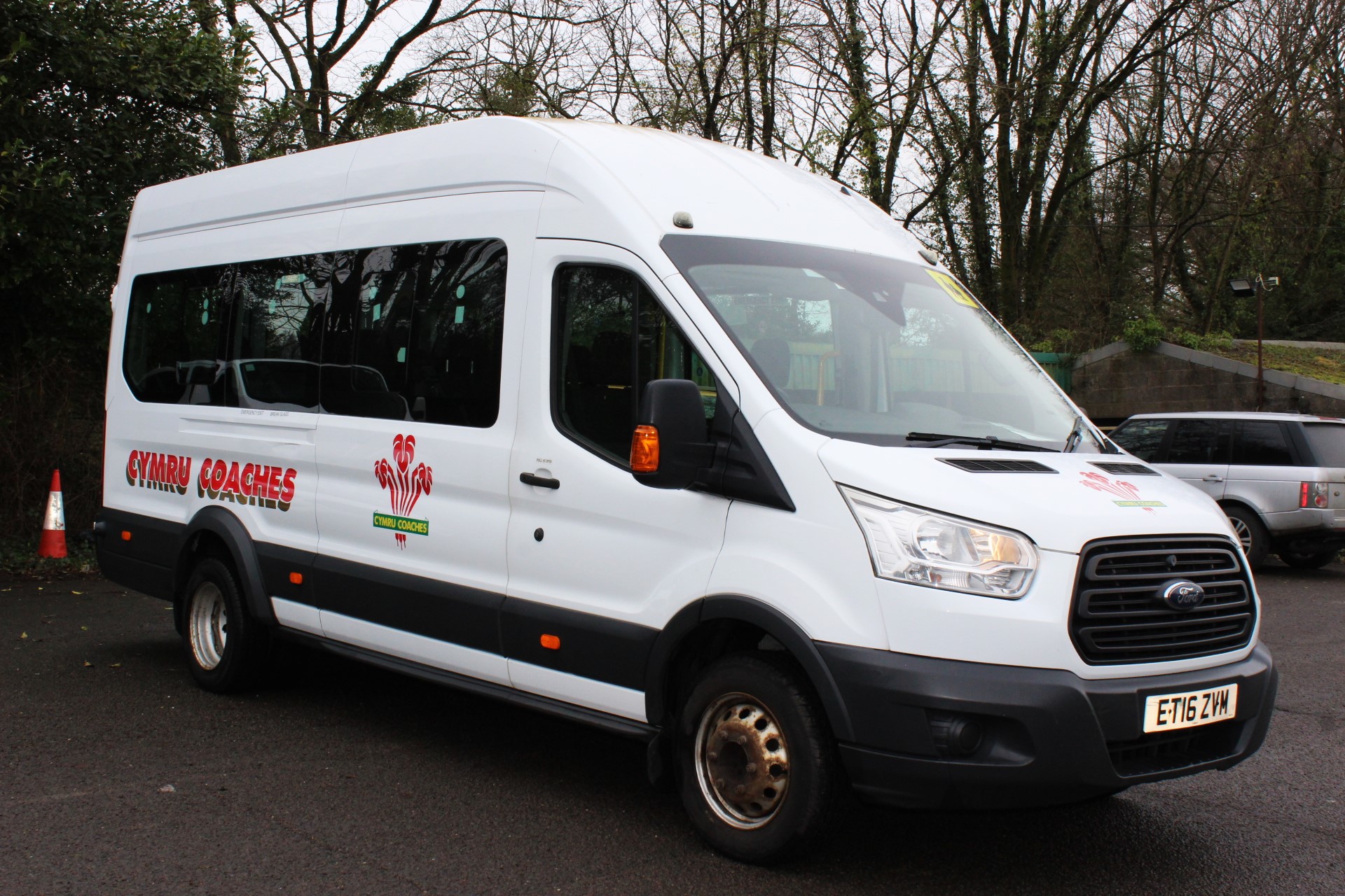 2016 FORD TRANSIT 16 SEATS EURO 6 - Hills Coaches