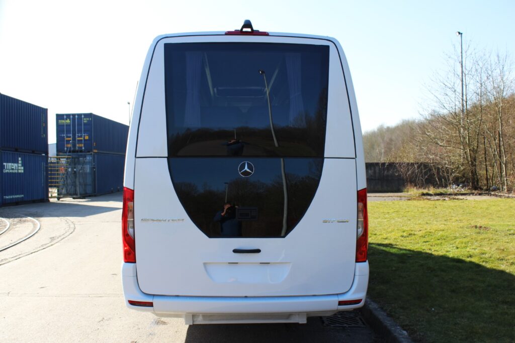 NEW MERCEDES-BENZ 517 CDI CENTOBUS EXECUTIVE TOURING 22 SEAT - Hills ...