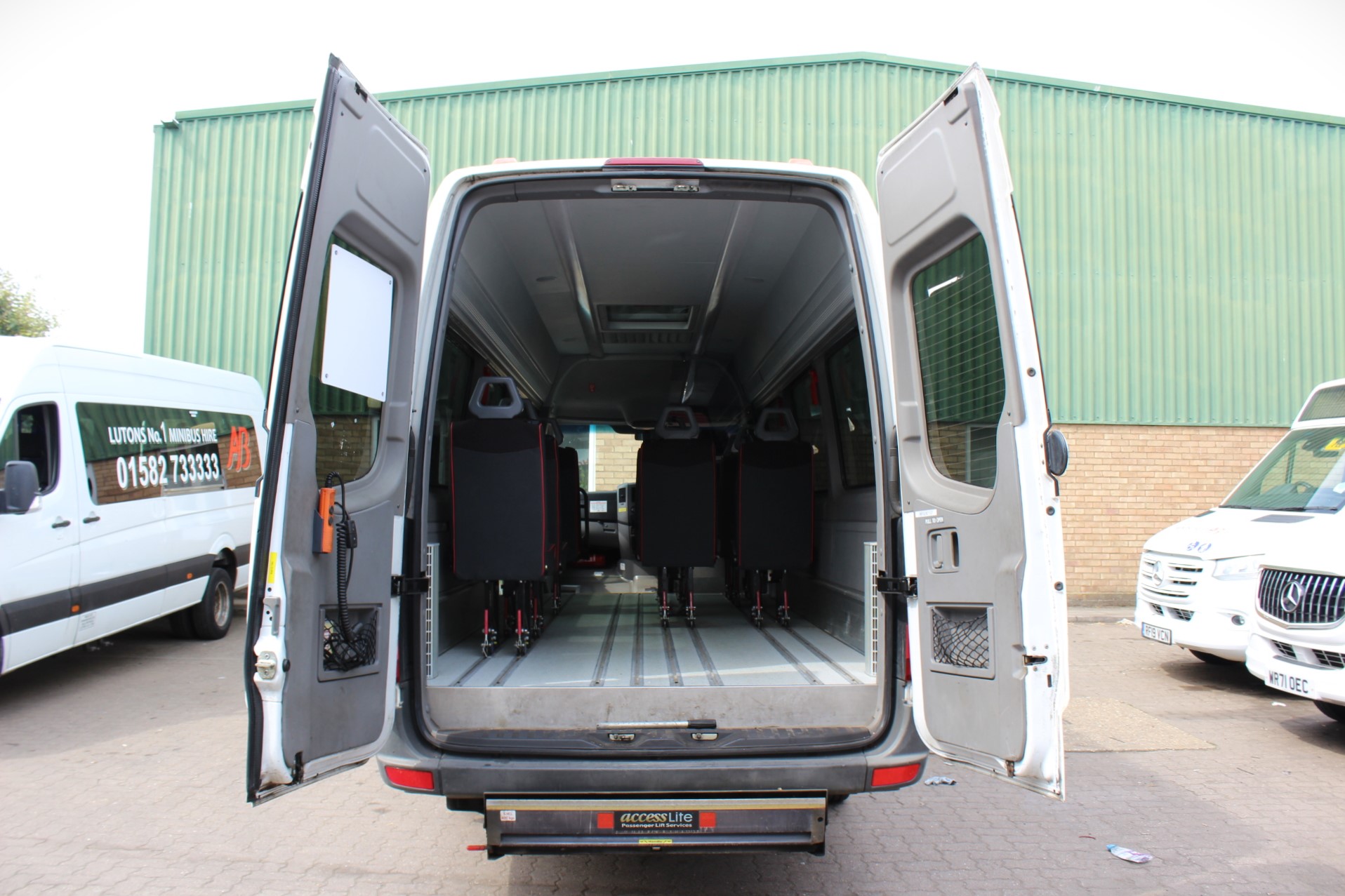 2014 MERCEDES-BENZ SPRINTER MOBILITY 45 AUTO 15 SEATS ULEZ - Hills Coaches