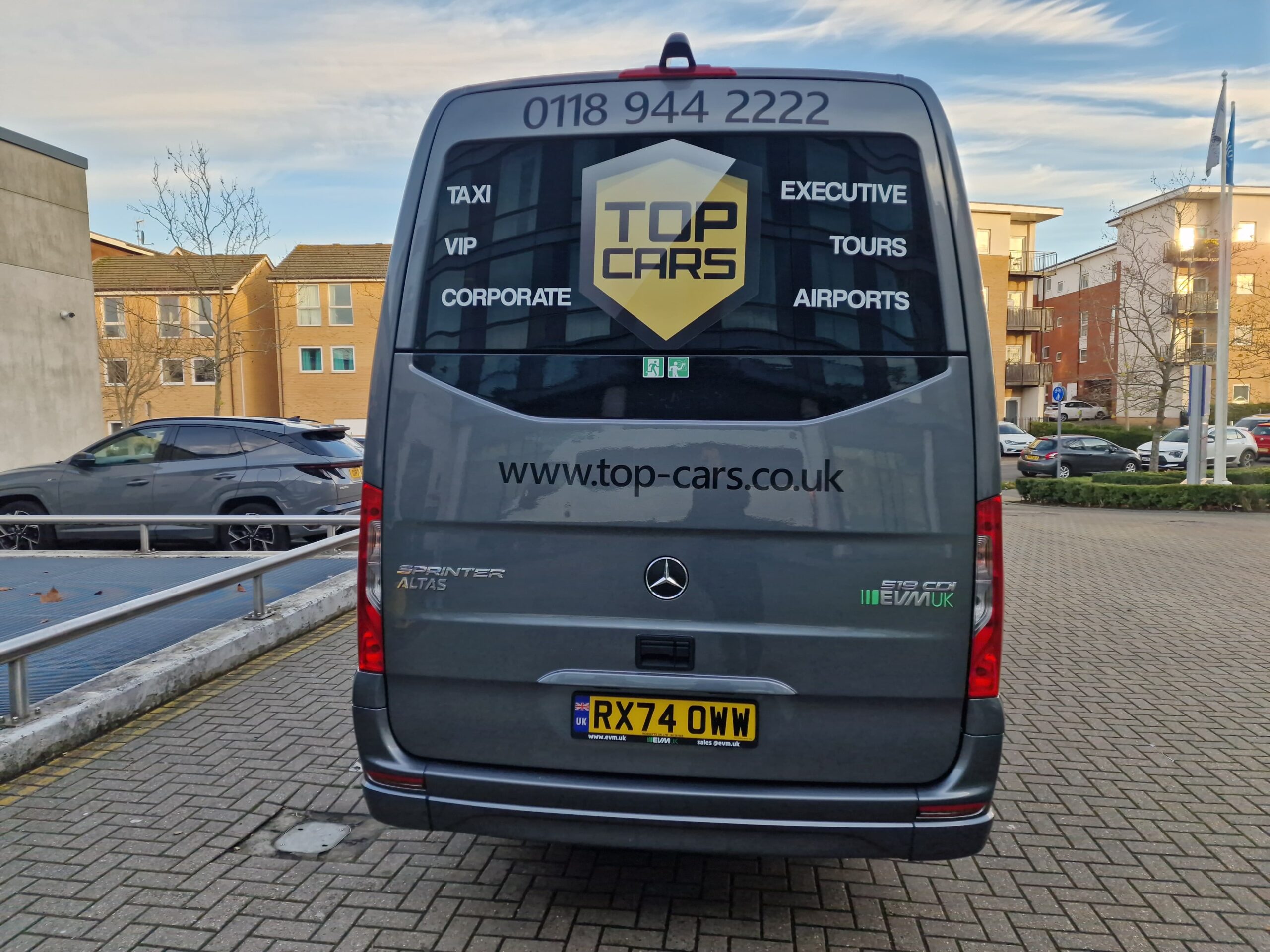 2024 MERCEDES-BENZ SPRINTER 519 CDi ALTAS EVM 19 SEAT EURO 6 - Hills ...