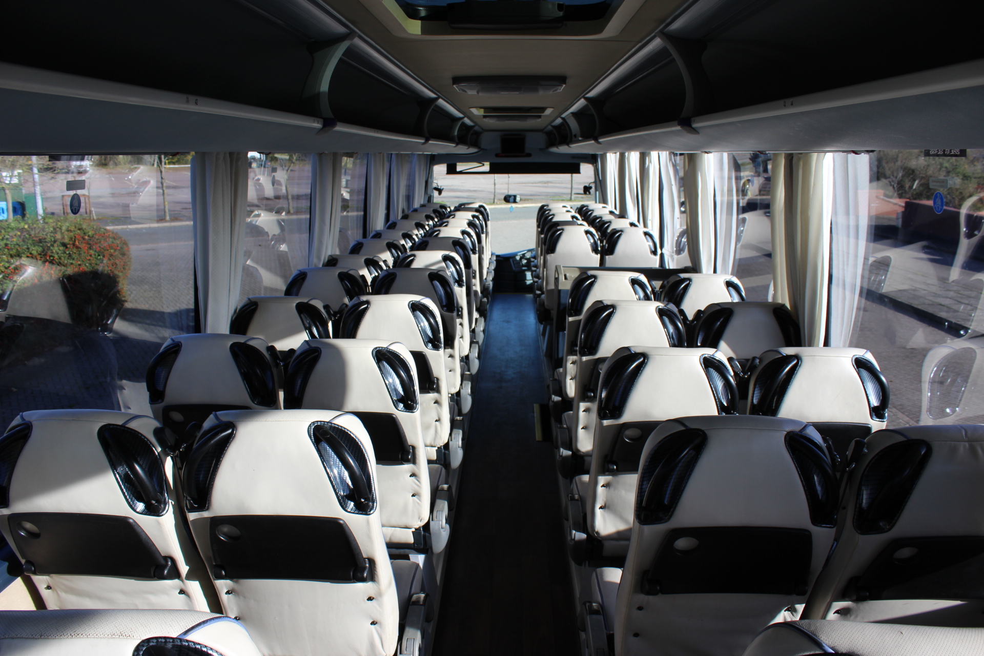 2013 NEOPLAN TOURLINER N2216/3SHDC 53 SEAT EXEC EURO 5 - Hills Coaches